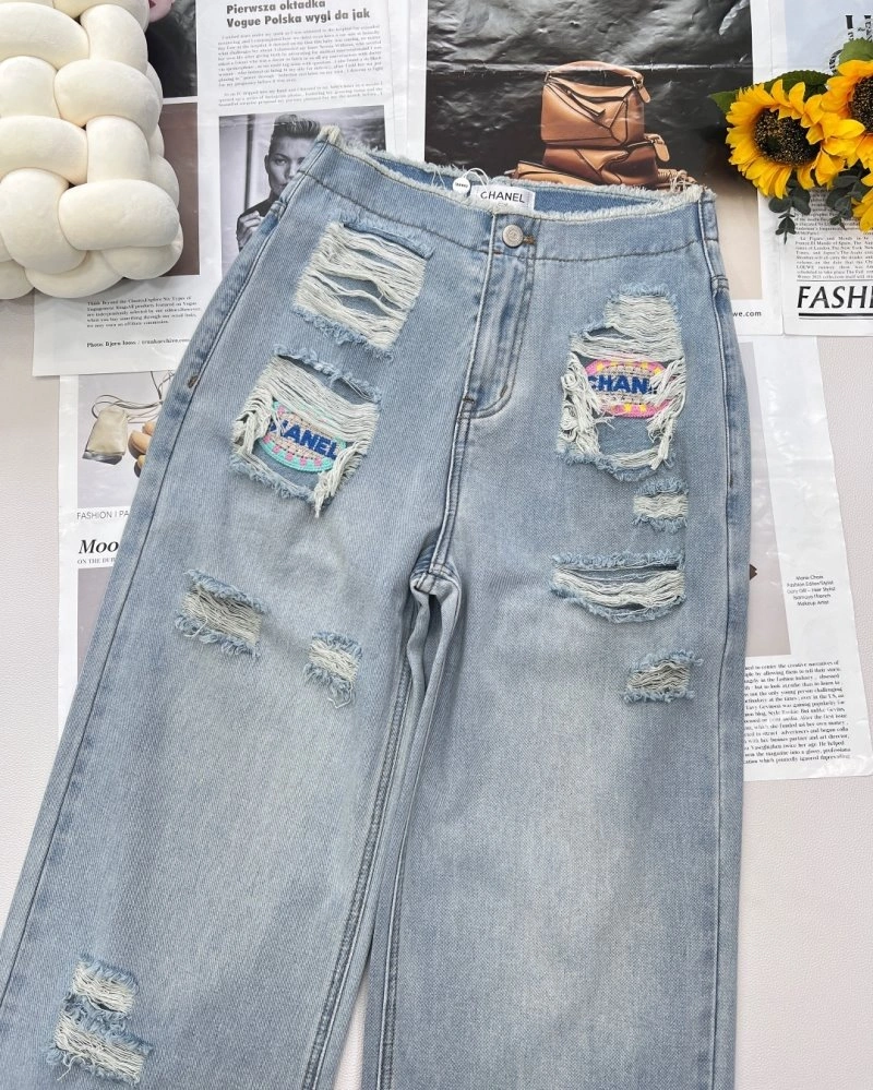 Low-cost Chanel Jeans
