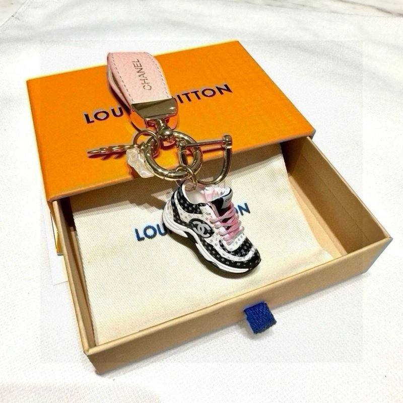 Low-cost Chanel Keychains