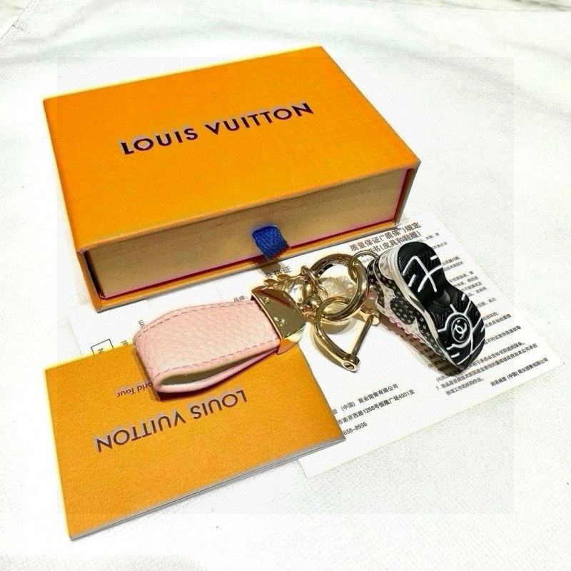 Low-cost Chanel Keychains