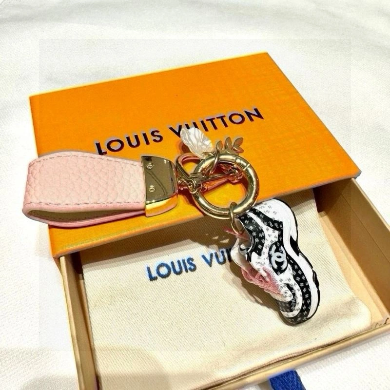 Low-cost Chanel Keychains