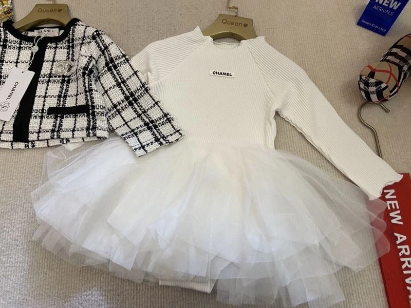 Top mirror Chanel Kids
