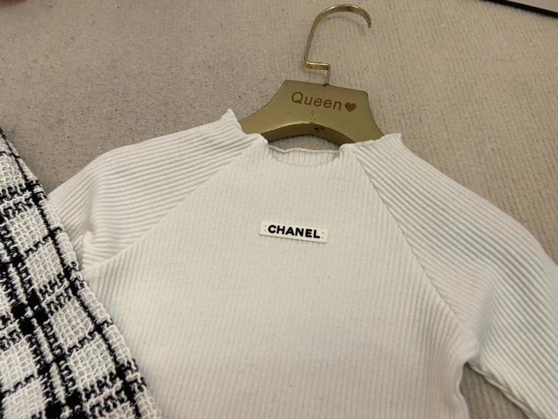 Top mirror Chanel Kids