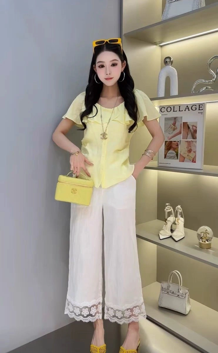 Legit Chanel Long Pants