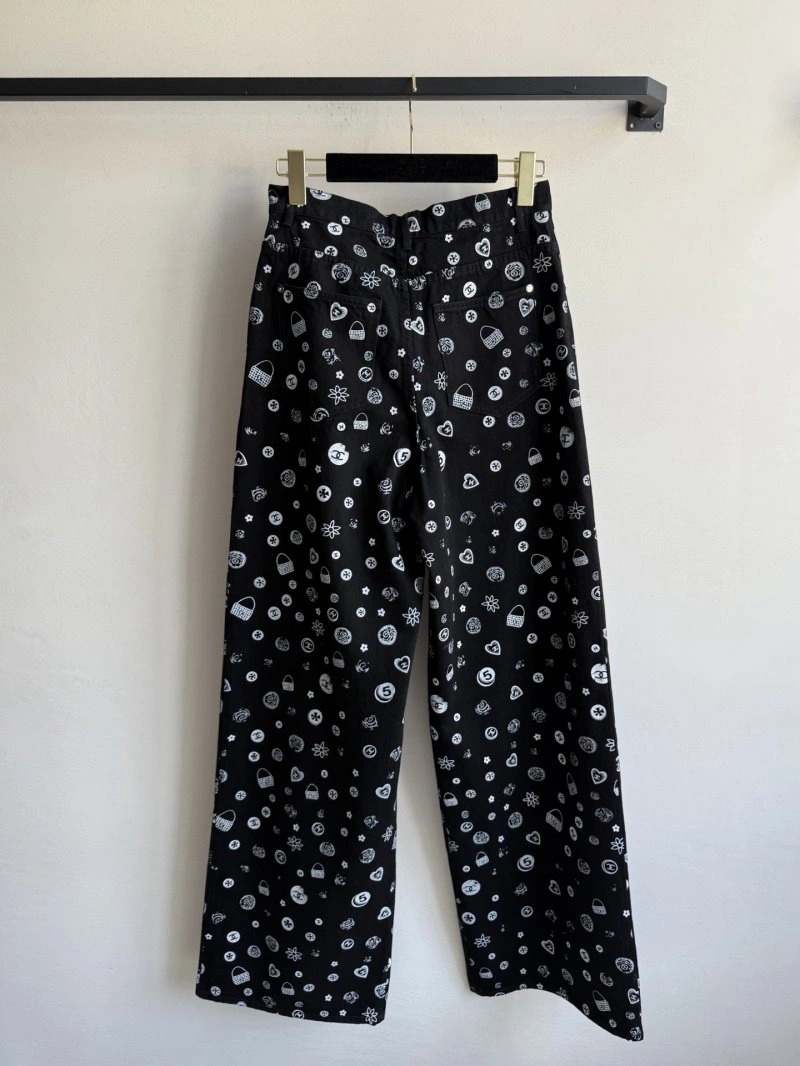 Value-priced Chanel Long Pants