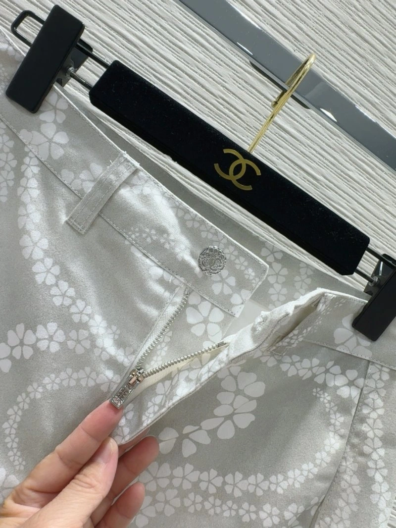 Low-cost Chanel Long Pants