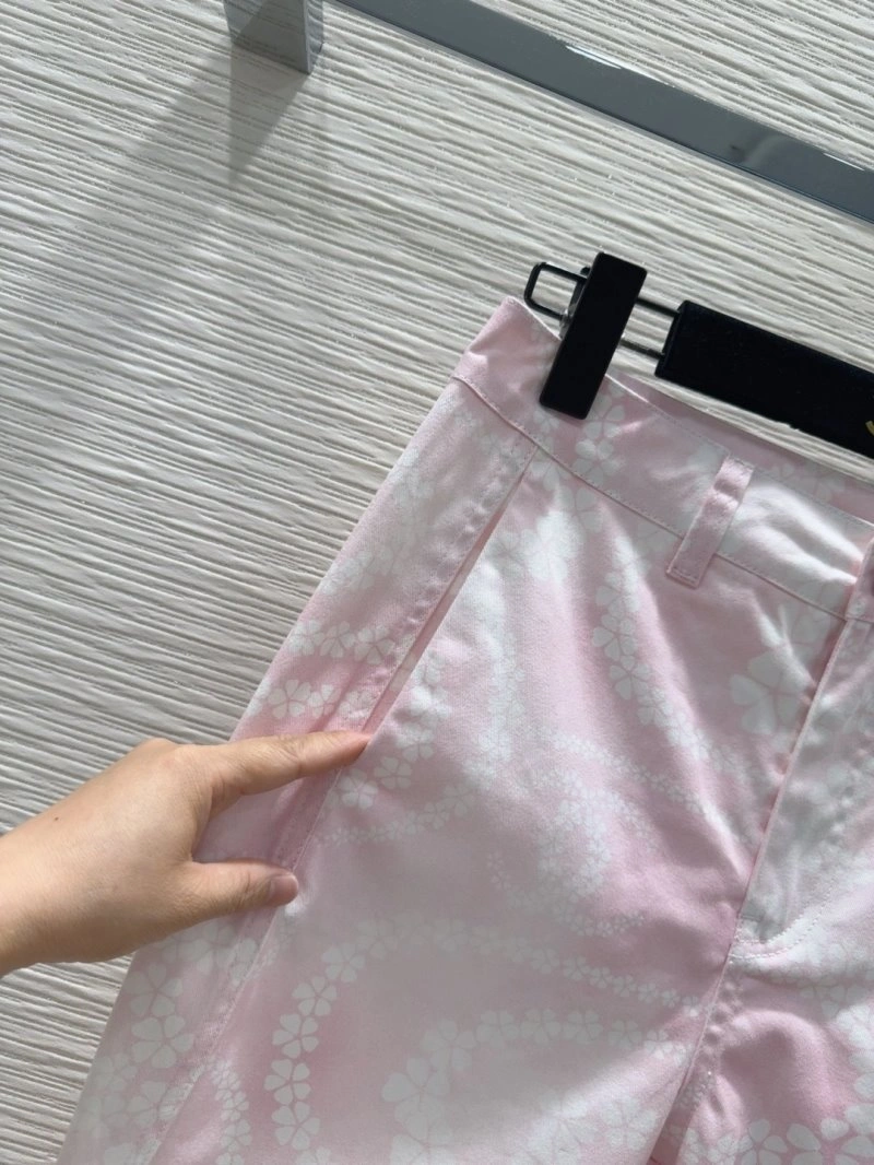 Legit Chanel Long Pants