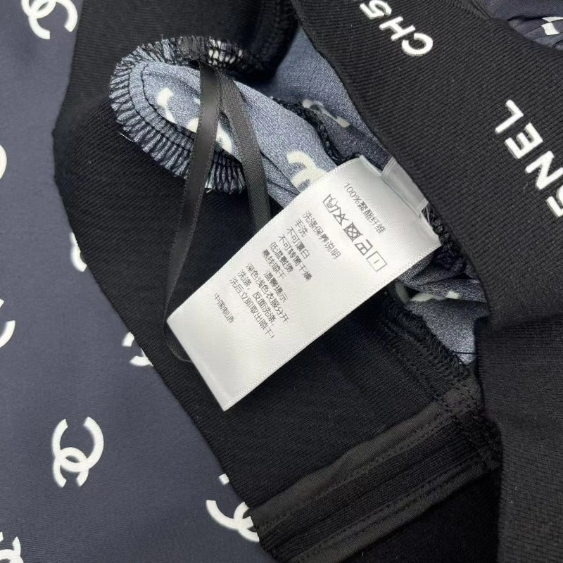 Exact replica Chanel Long Pants