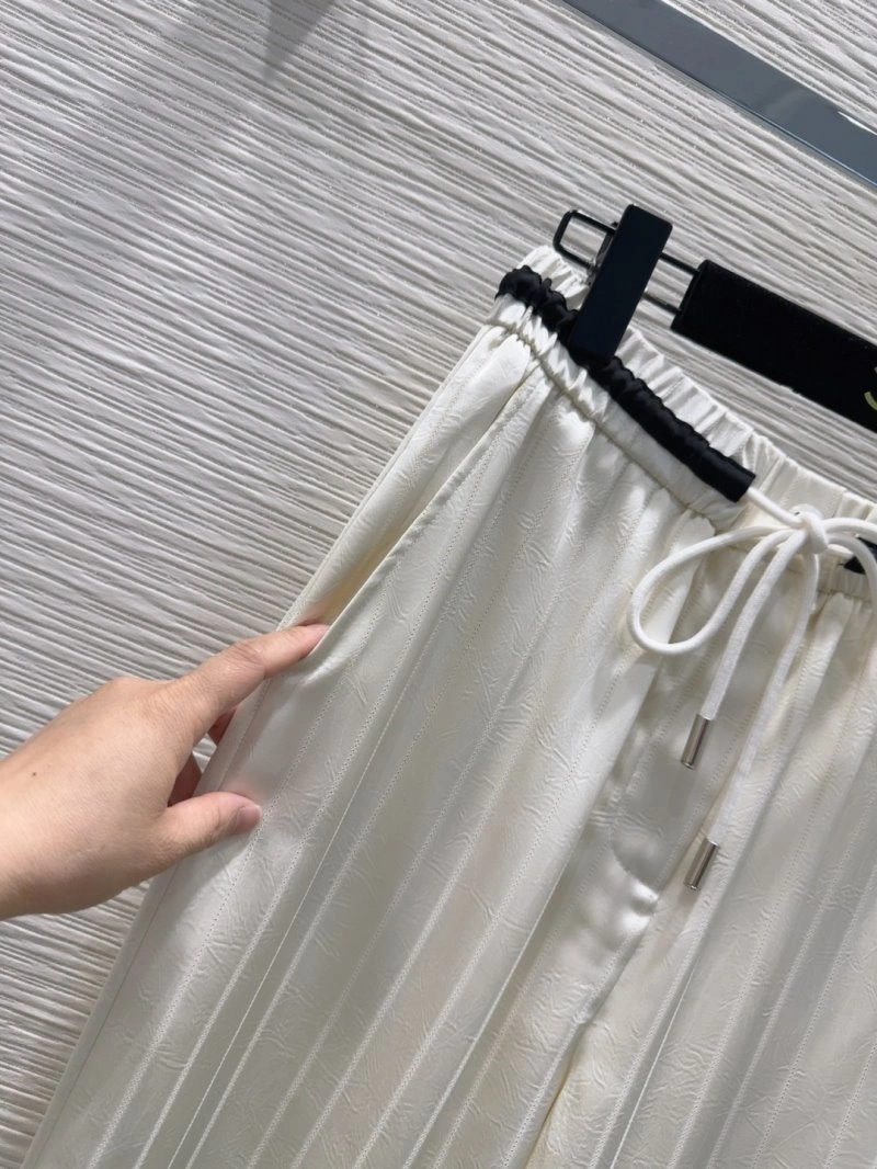 Low-cost Chanel Long Pants