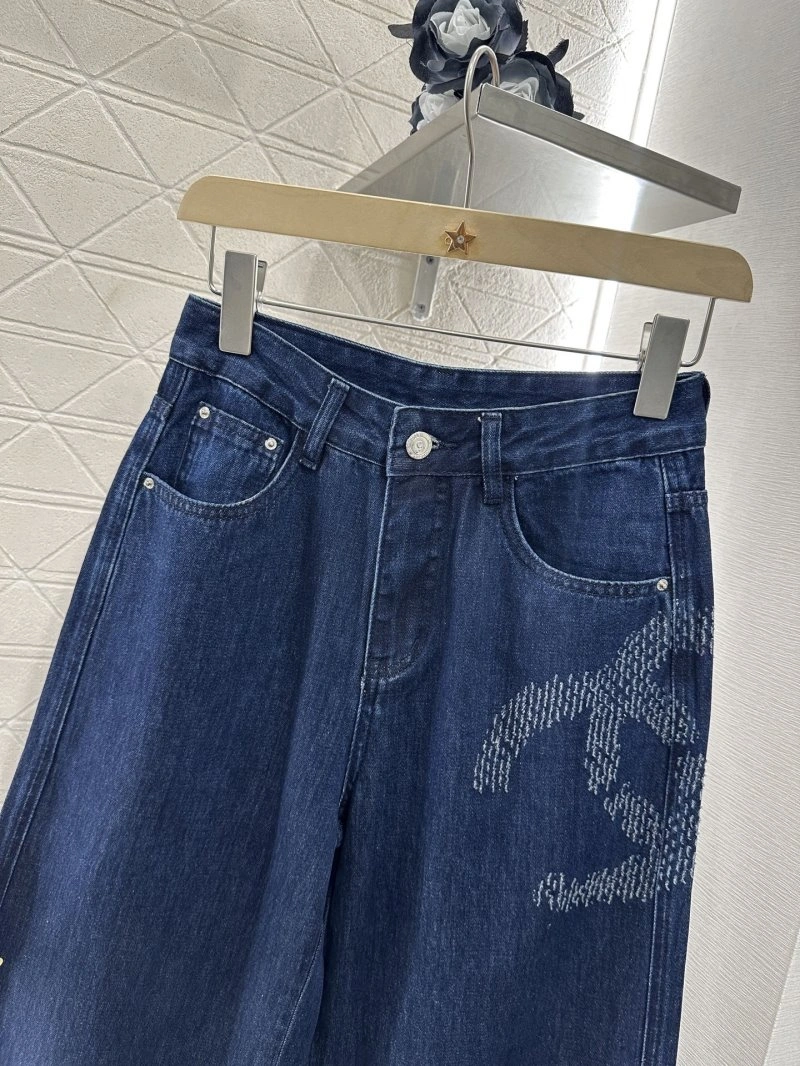 Bargain Chanel Long Pants
