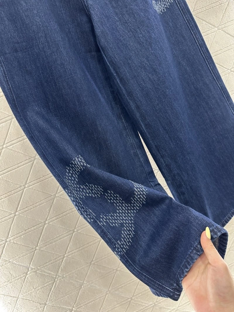 Bargain Chanel Long Pants