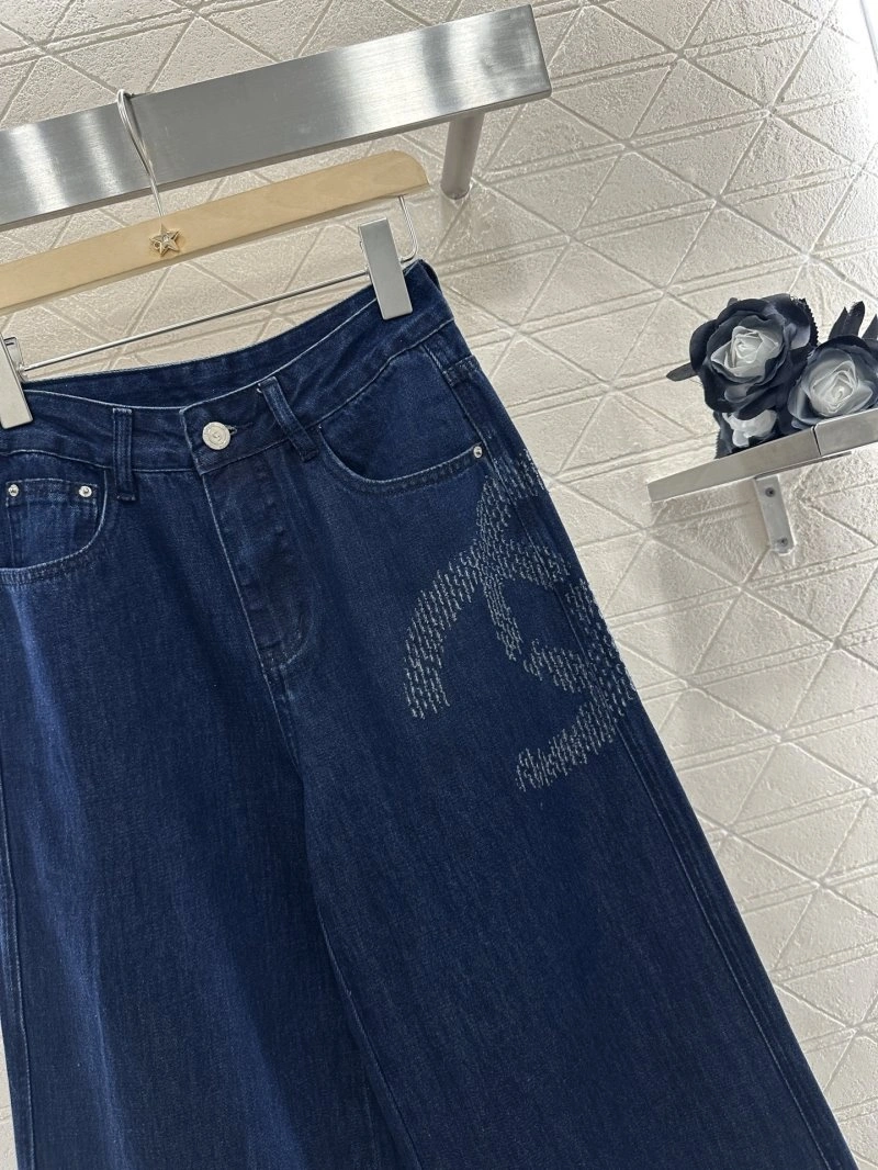 Bargain Chanel Long Pants