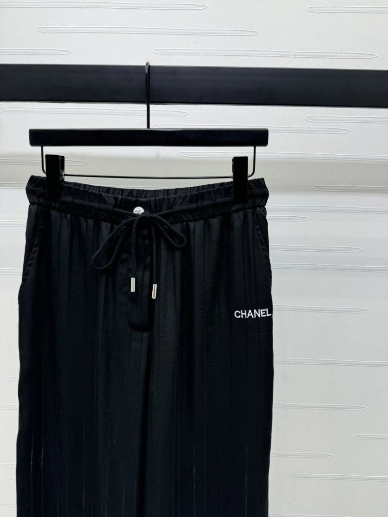 Legit Chanel Long Pants