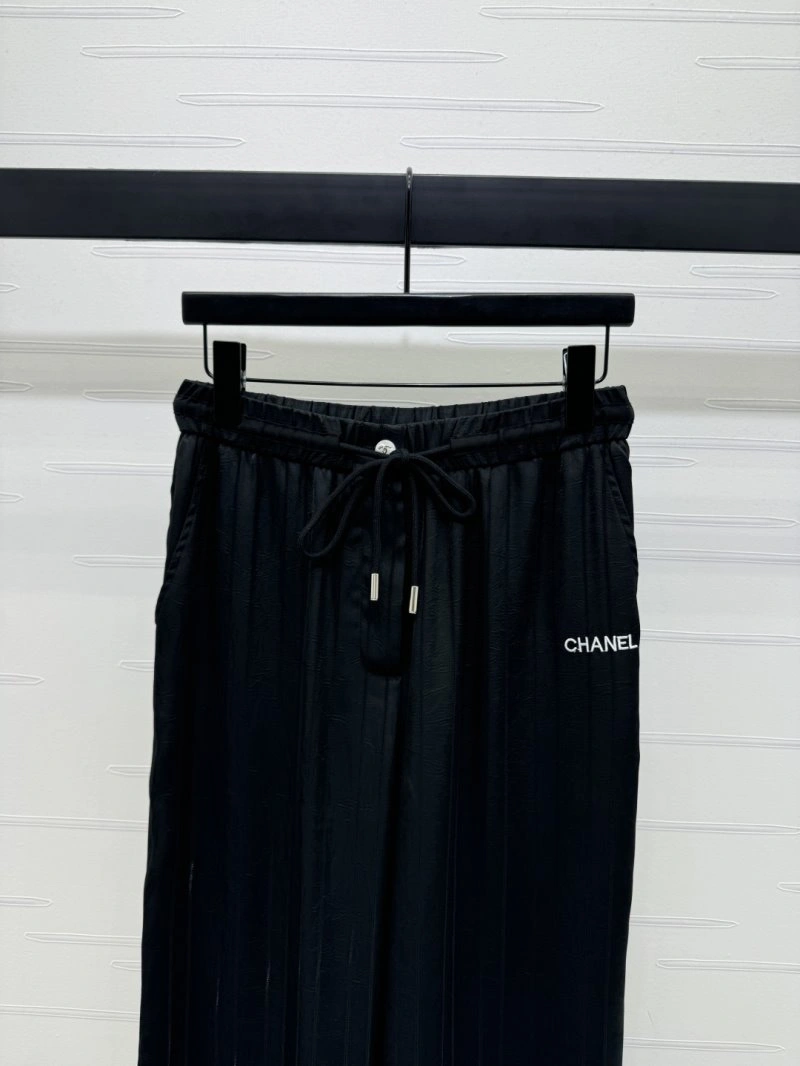 Legit Chanel Long Pants