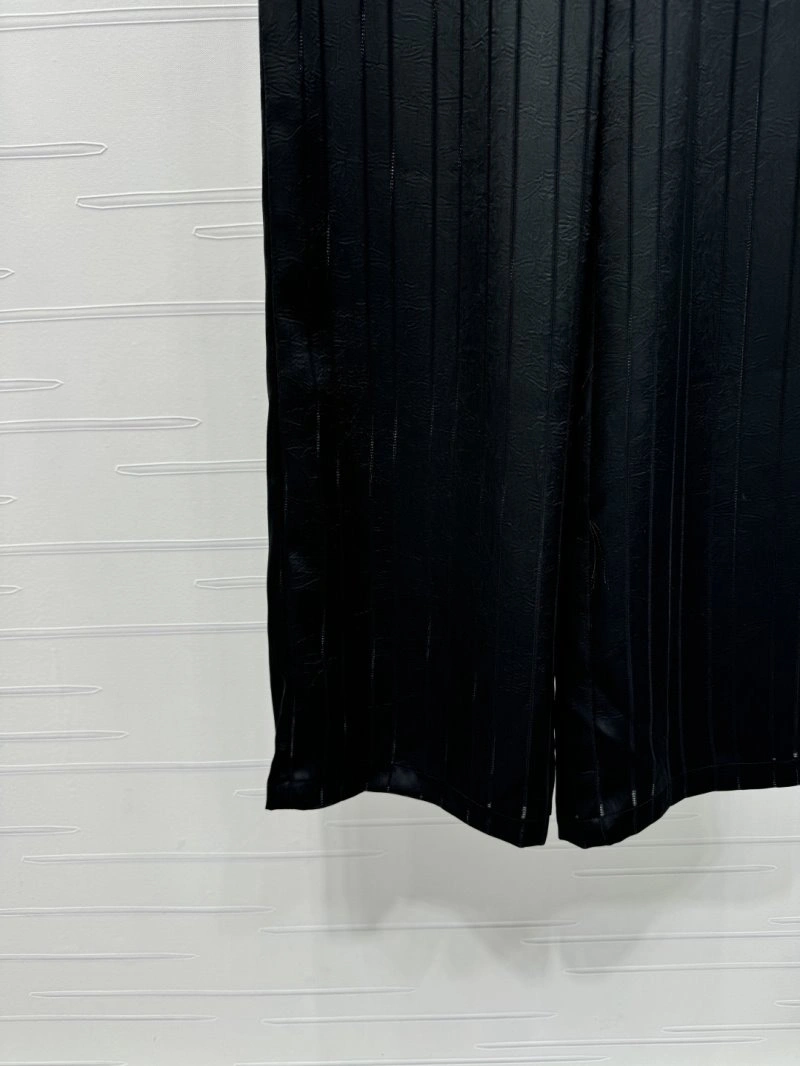 Legit Chanel Long Pants