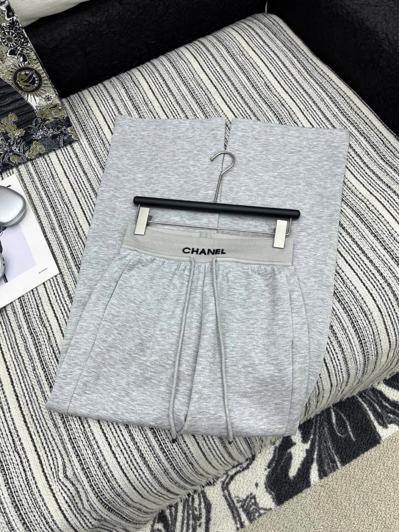 Indistinguishable Chanel Long Pants