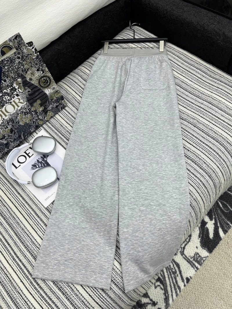 Indistinguishable Chanel Long Pants
