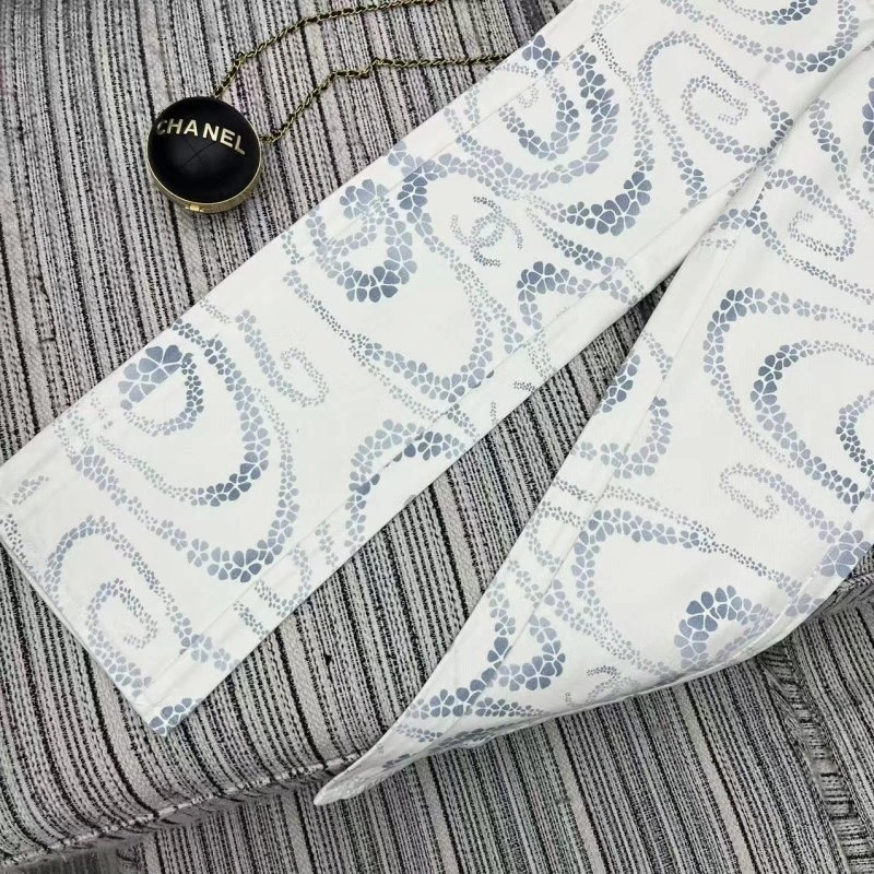 Value-priced Chanel Long Pants