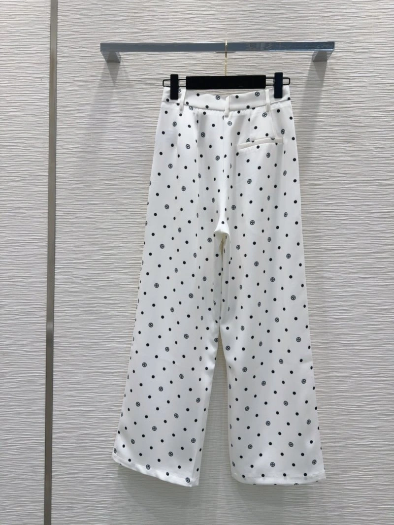 Legit Chanel Long Pants