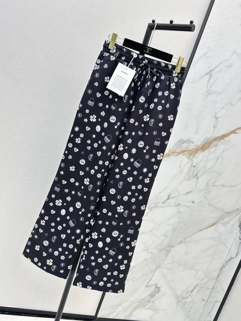 Bargain Chanel Long Pants