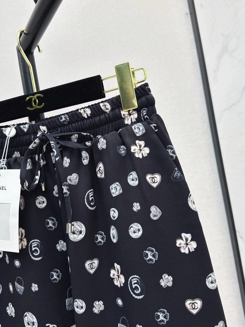 Bargain Chanel Long Pants