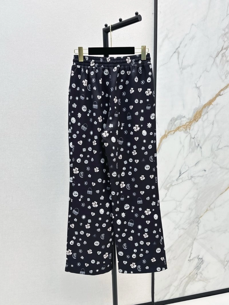 Bargain Chanel Long Pants