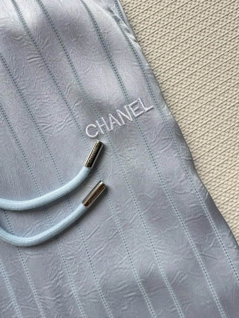 Top match Chanel Long Pants