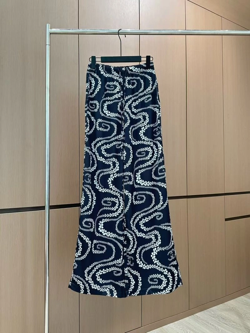 Cut-rate Chanel Long Pants