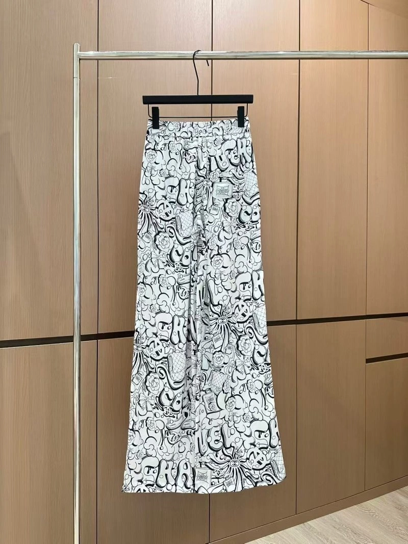 Legit Chanel Long Pants