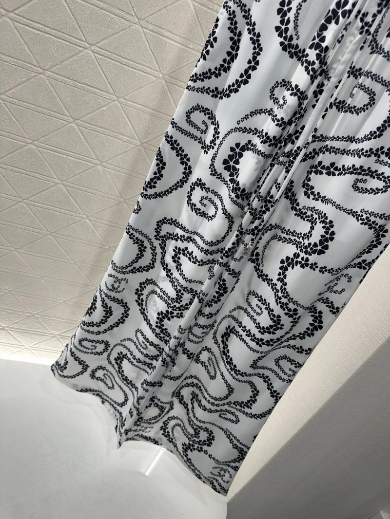 Legit Chanel Long Pants