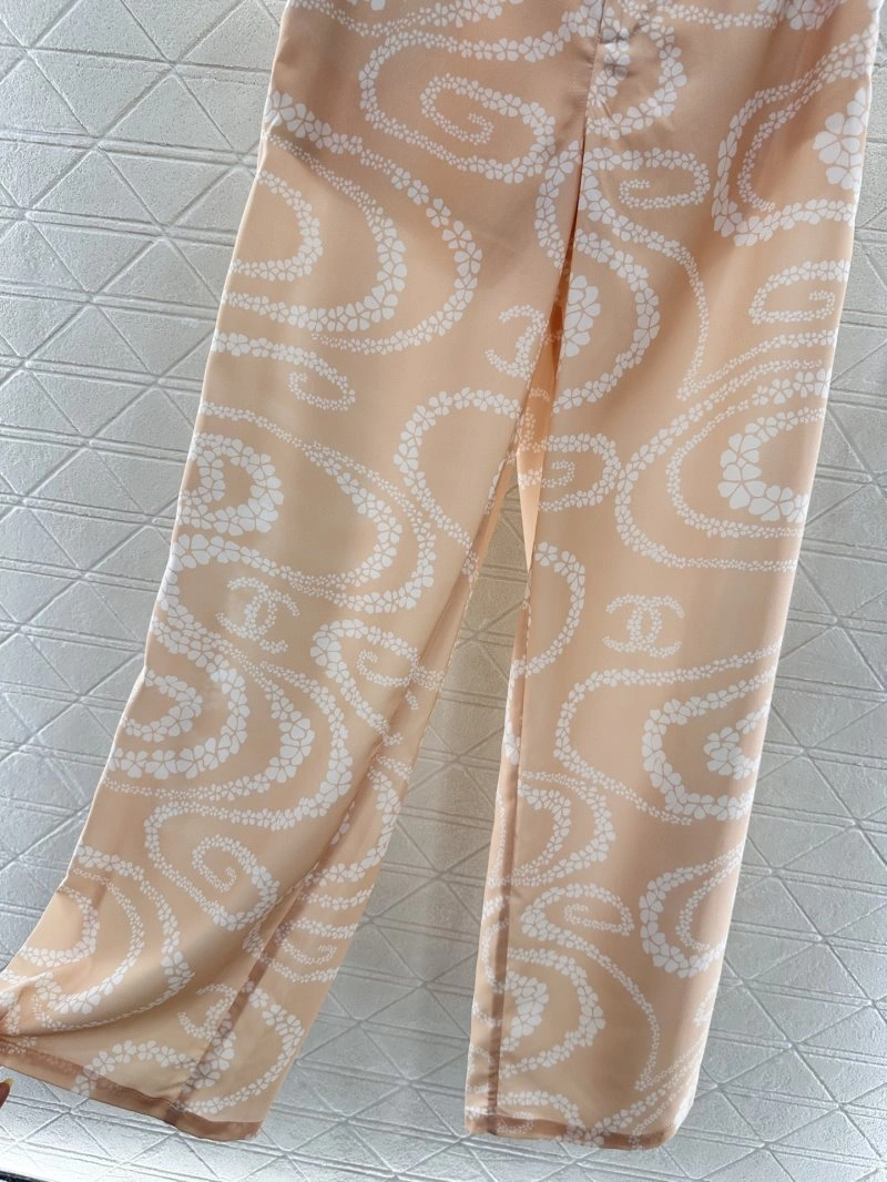 Legit Chanel Long Pants