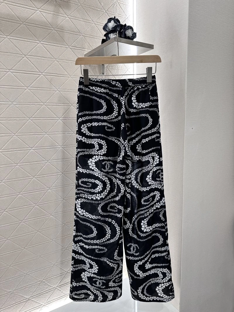 Bargain Chanel Long Pants