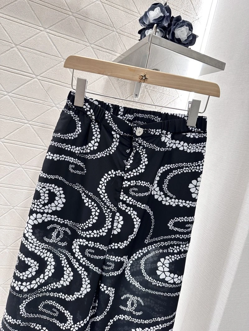 Bargain Chanel Long Pants