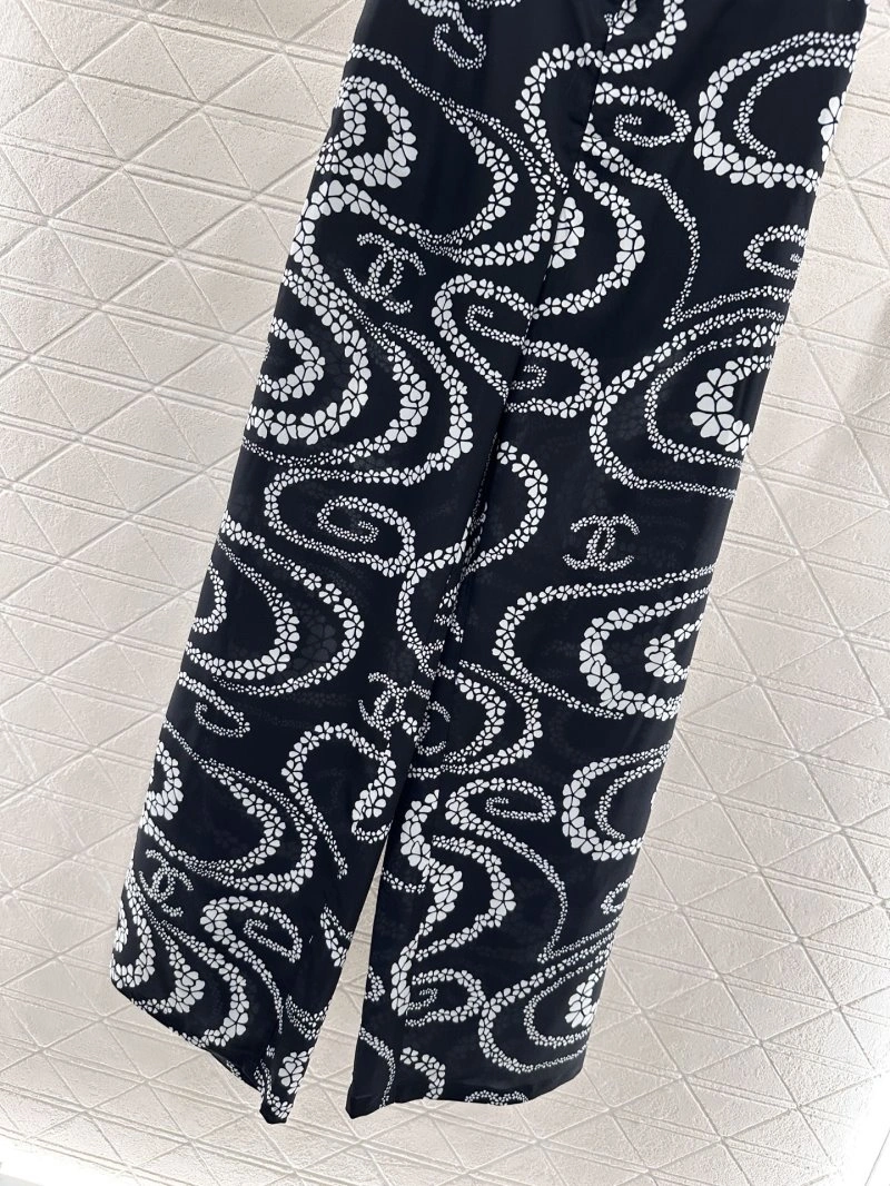 Bargain Chanel Long Pants