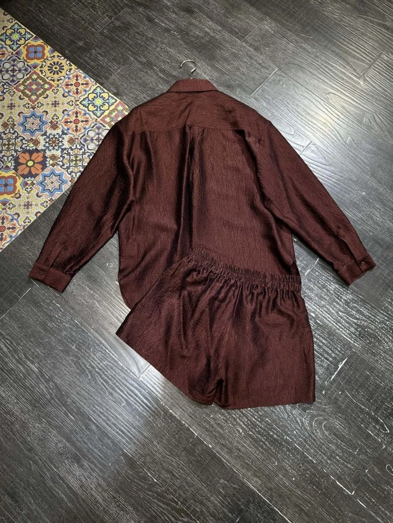 Top mirror Chanel Long Suits