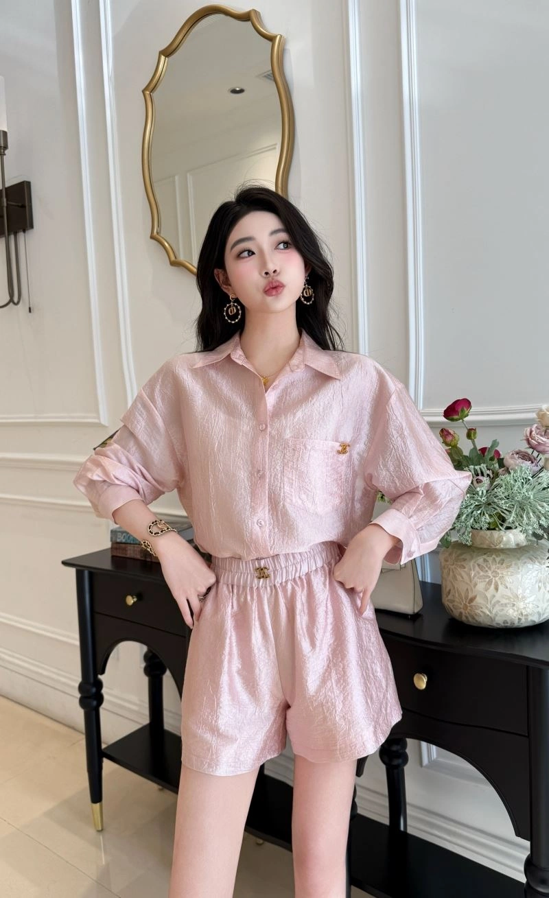 Low-cost Chanel Long Suits
