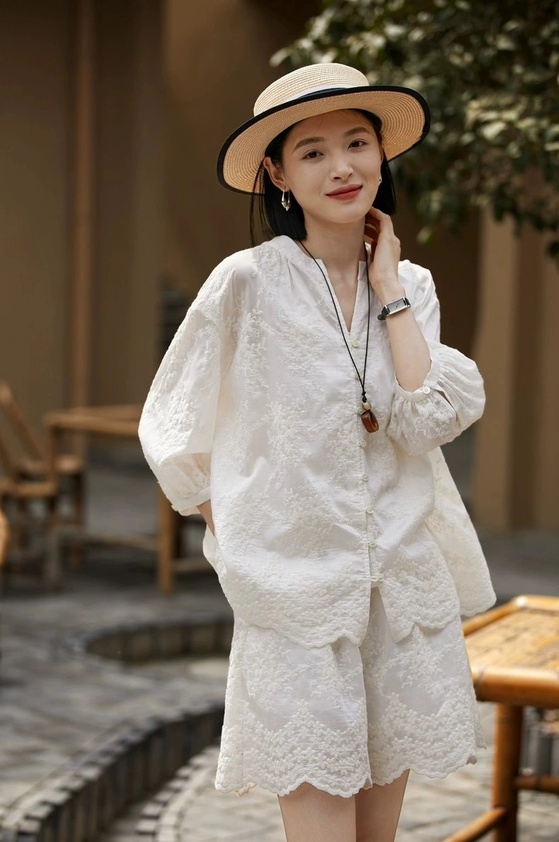Top mirror Chanel Long Suits