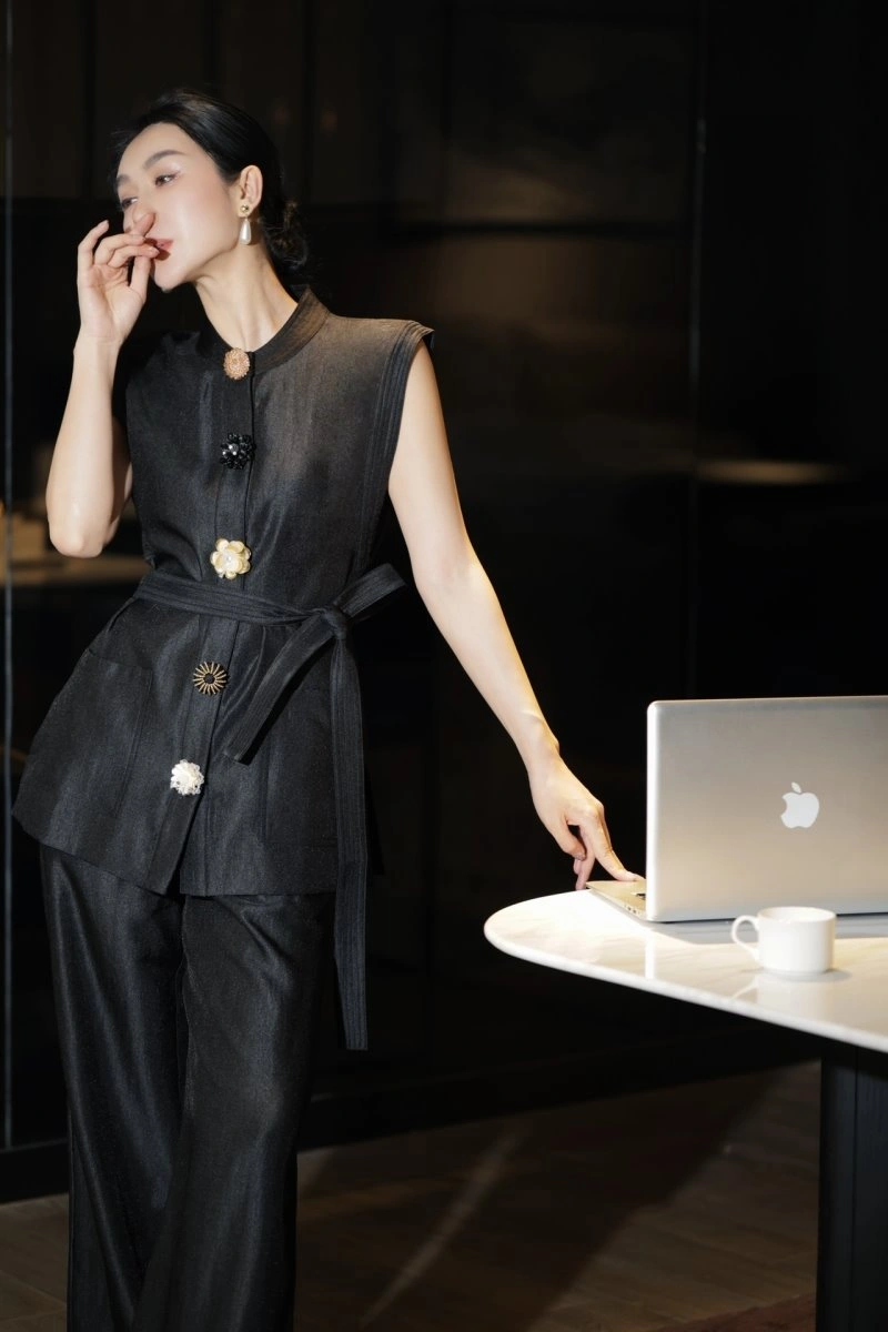 Bargain Chanel Long Suits