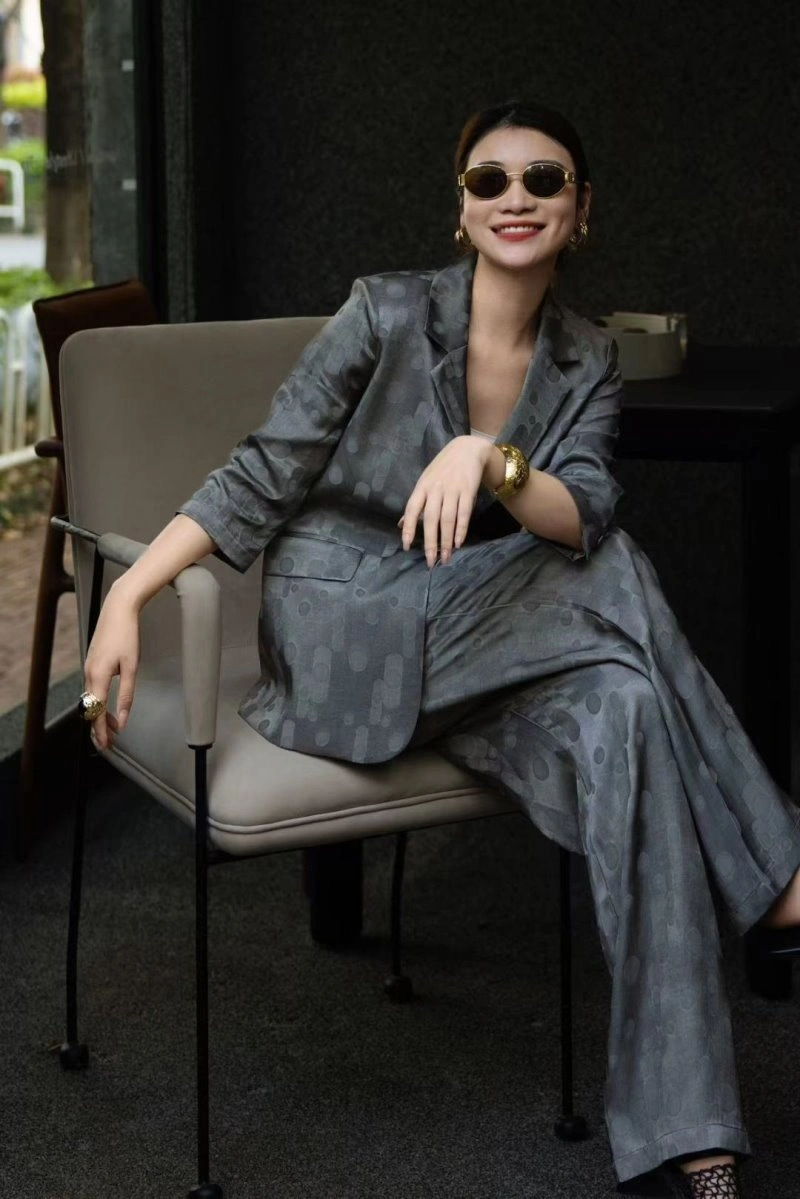 Top match Chanel Long Suits