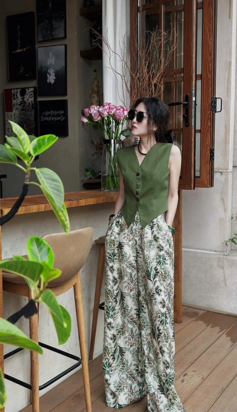Bargain Chanel Long Suits