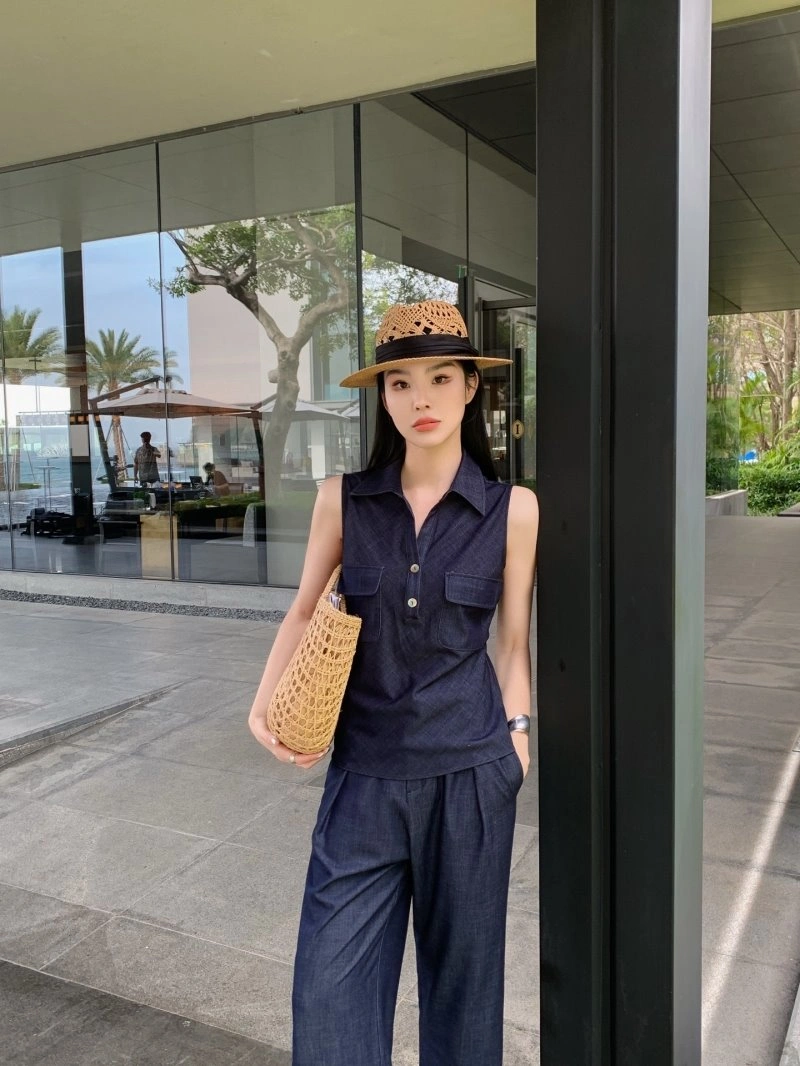 Top match Chanel Long Suits