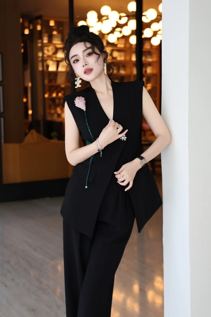 Mirror quality Chanel Long Suits