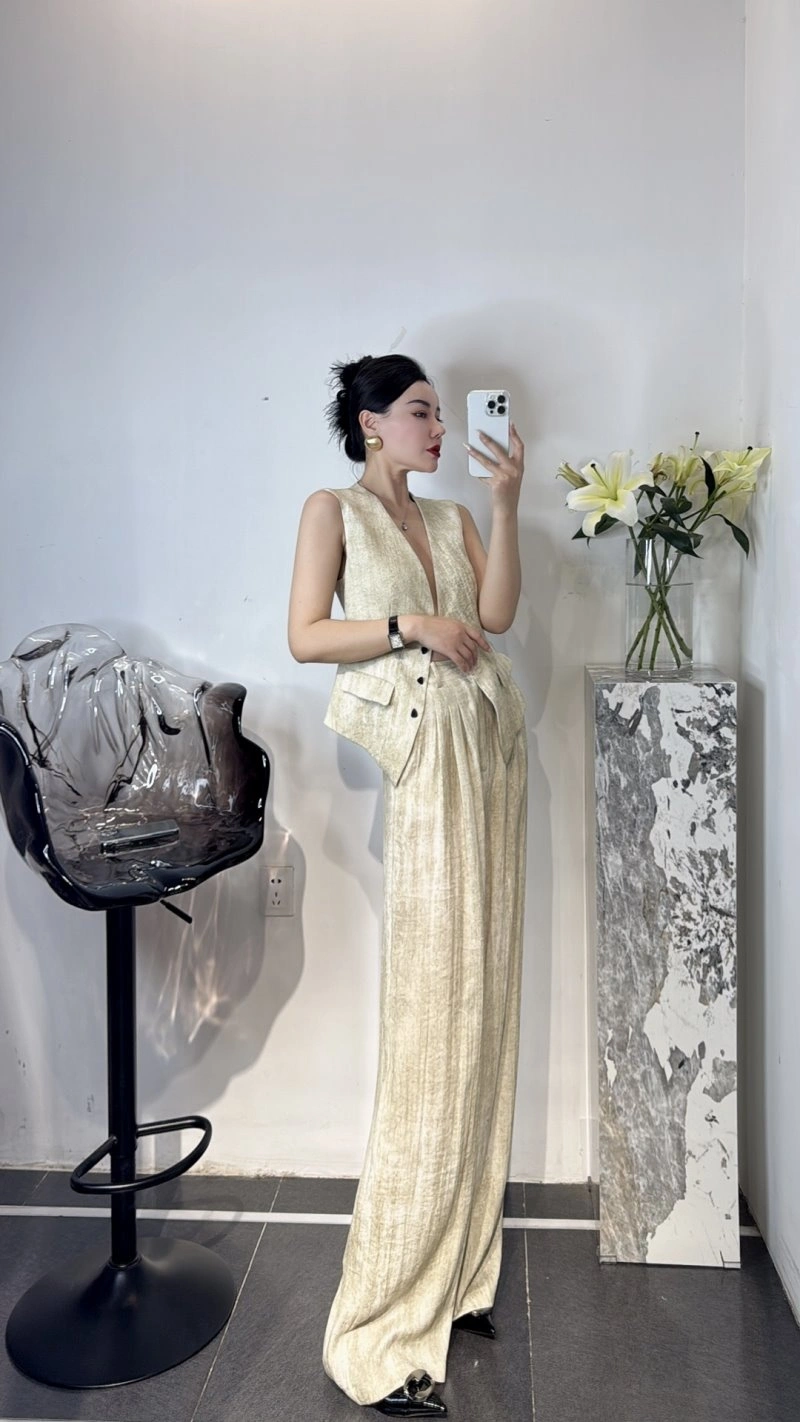 Bargain Chanel Long Suits