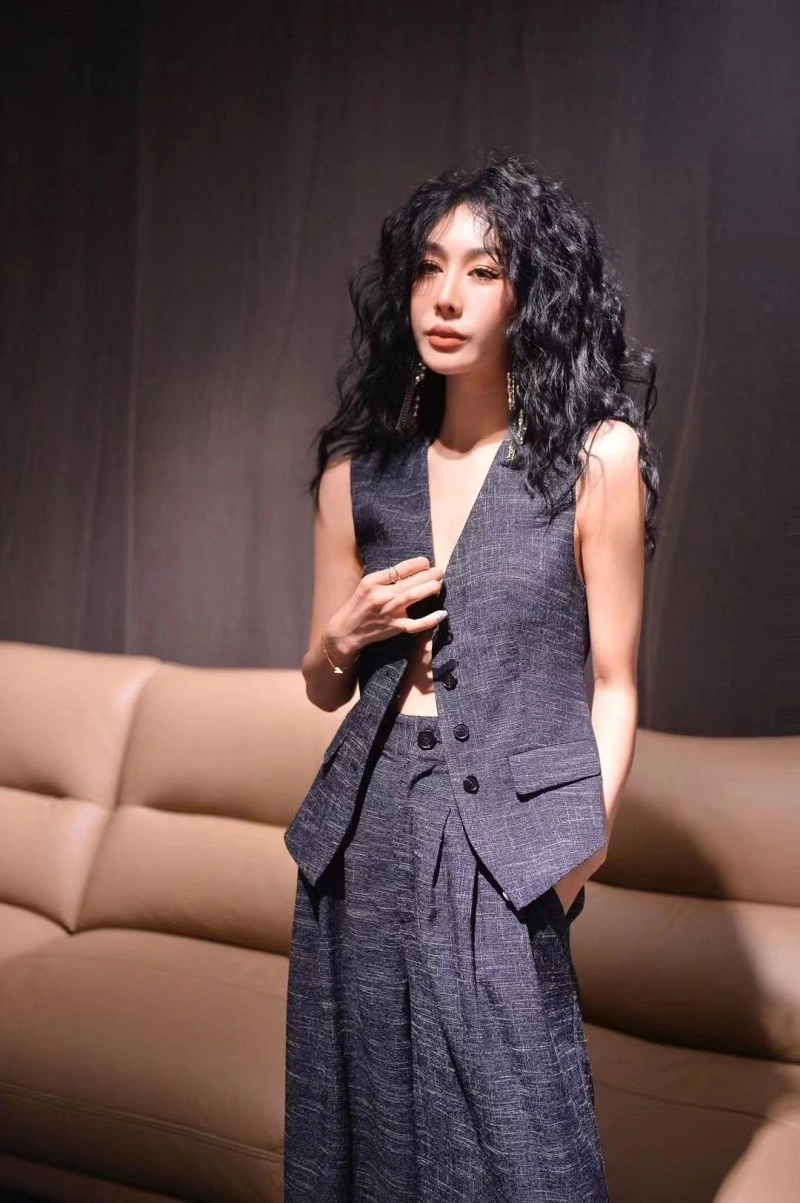 Discounted Chanel Long Suits
