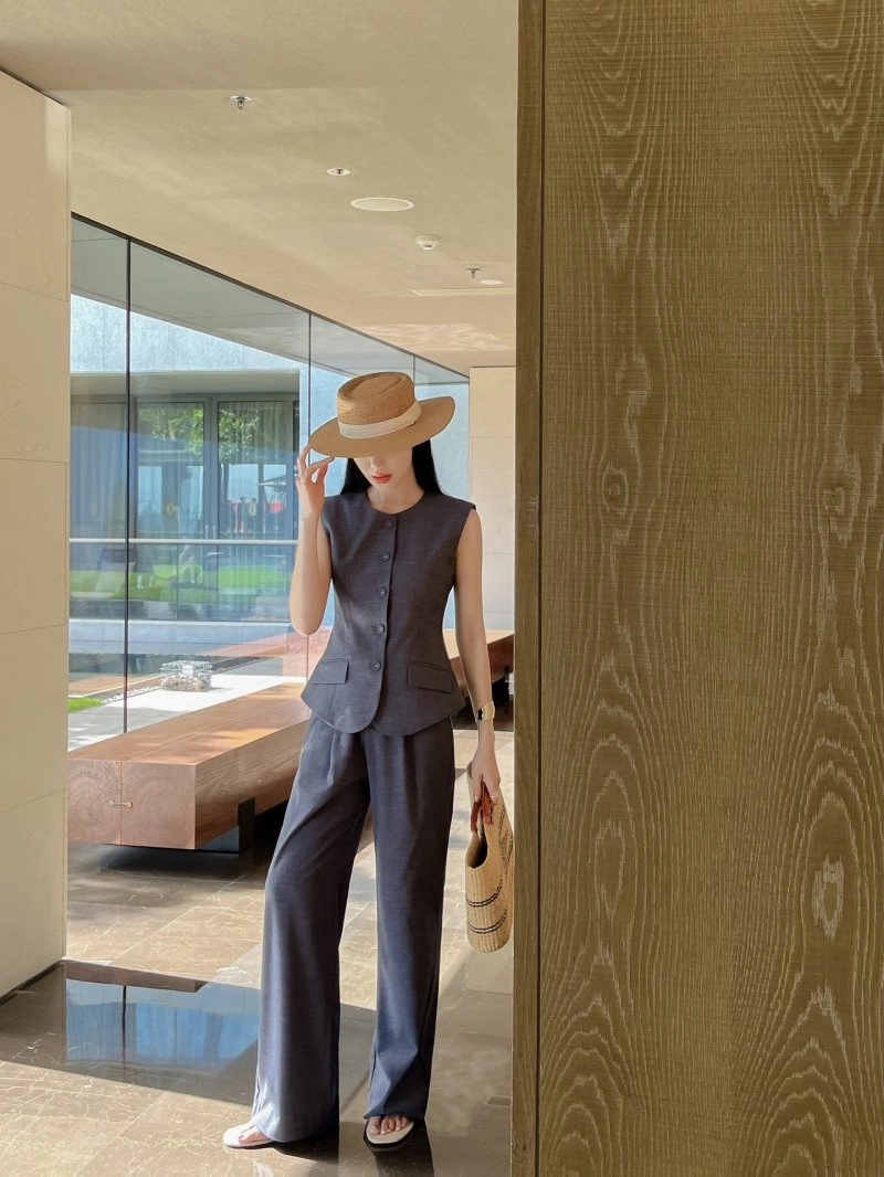 Bargain Chanel Long Suits
