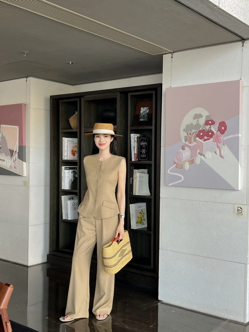 High accuracy Chanel Long Suits