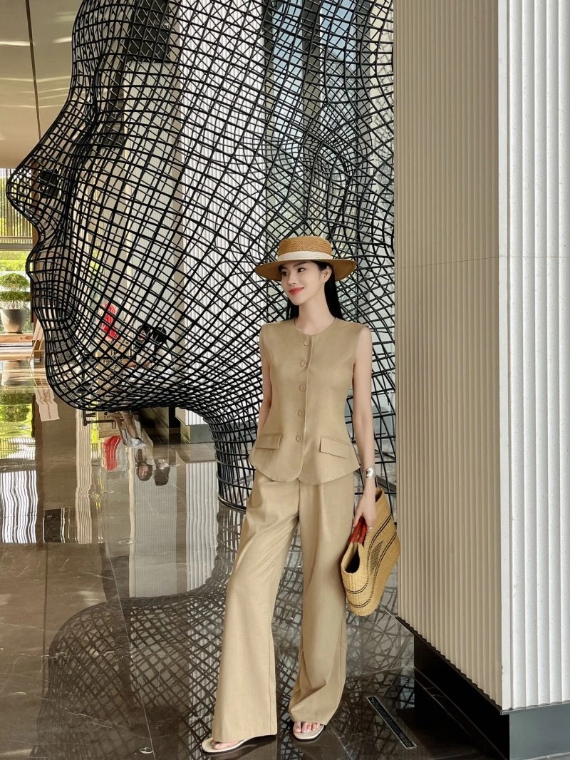High accuracy Chanel Long Suits