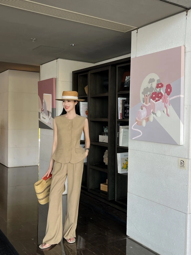 High accuracy Chanel Long Suits