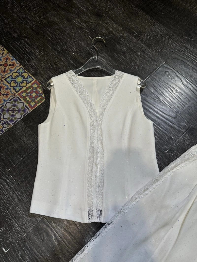 Top mirror Chanel Long Suits