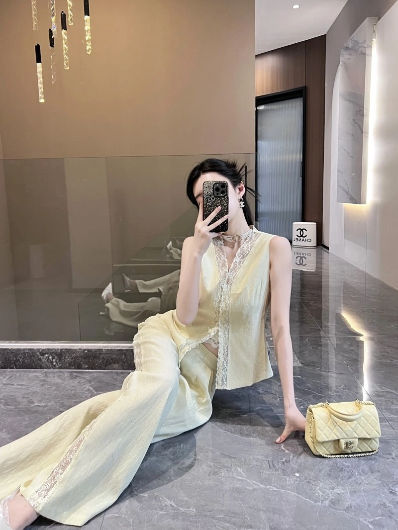 Inexpensive Chanel Long Suits