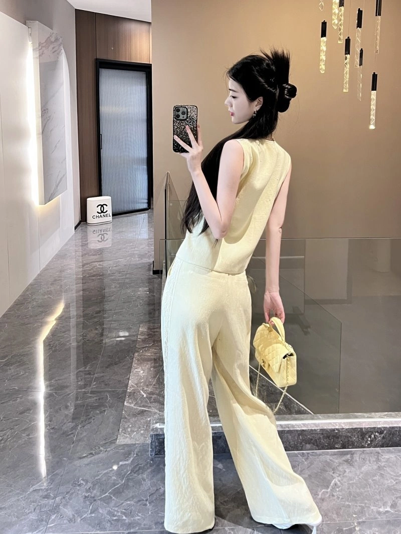 Inexpensive Chanel Long Suits